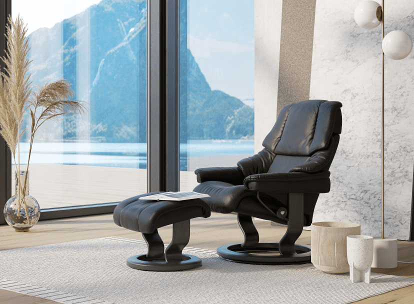 Stressless Reno Classic Recliner & Ottoman - 2 Danes