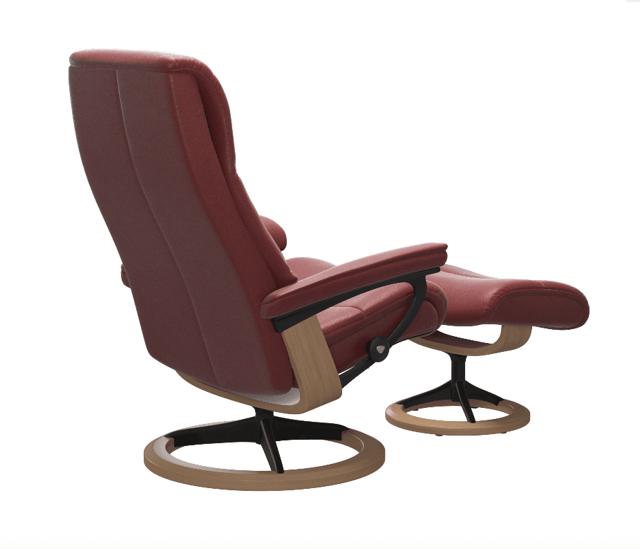 Stressless View Signature Recliner & Ottoman - 2 Danes